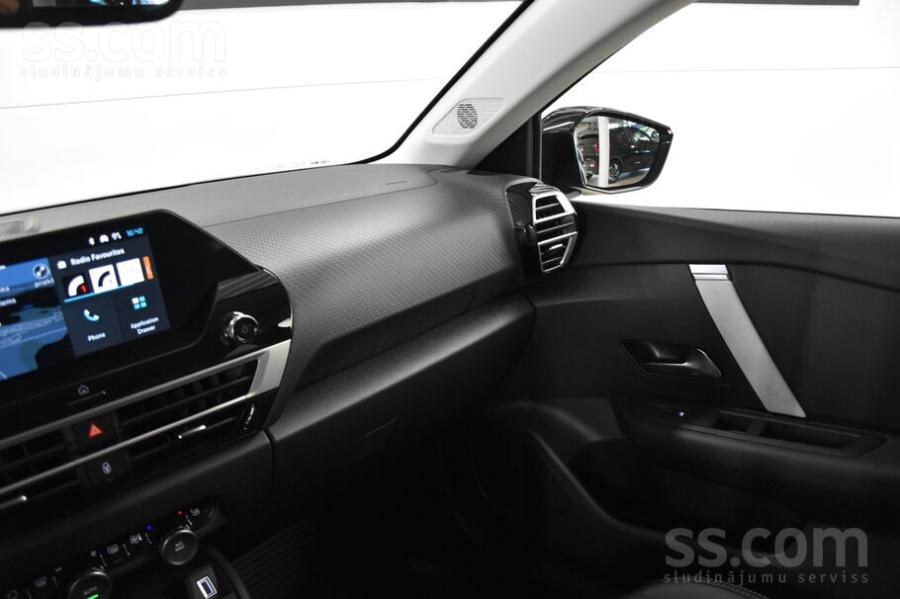 Zils Citroen C4 2025 Rīga, ar dzinēja tilpumu 1.20 L un nobraukumu 4 tūkst. km par 23990 €, foto 13 vietnē AUTOMOTO.COM.LV