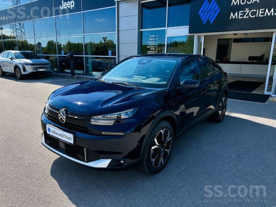 Zils Citroen C4 2026 Rīga, ar dzinēja tilpumu 1.20 L un nobraukumu 10 tūkst. km par 25400 €, foto 1 vietnē AUTOMOTO.COM.LV