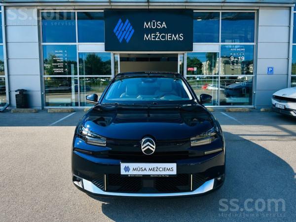Citroen C4 2026 Rīga vietnē Zils Citroen C4 2026 Rīga, ar dzinēja tilpumu 1.20 L un nobraukumu 10 tūkst. km par 25400 €, foto 3 vietnē AUTOMOTO.COM.LV