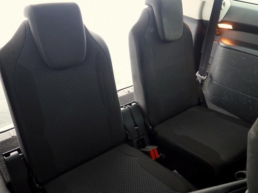 Blue Citroen C4 2011 in Tallinn, with an engine capacity of 1.60 L and mileage of 334 thousand km for 1699 €, photo 17 on AUTOMOTO.COM.LV