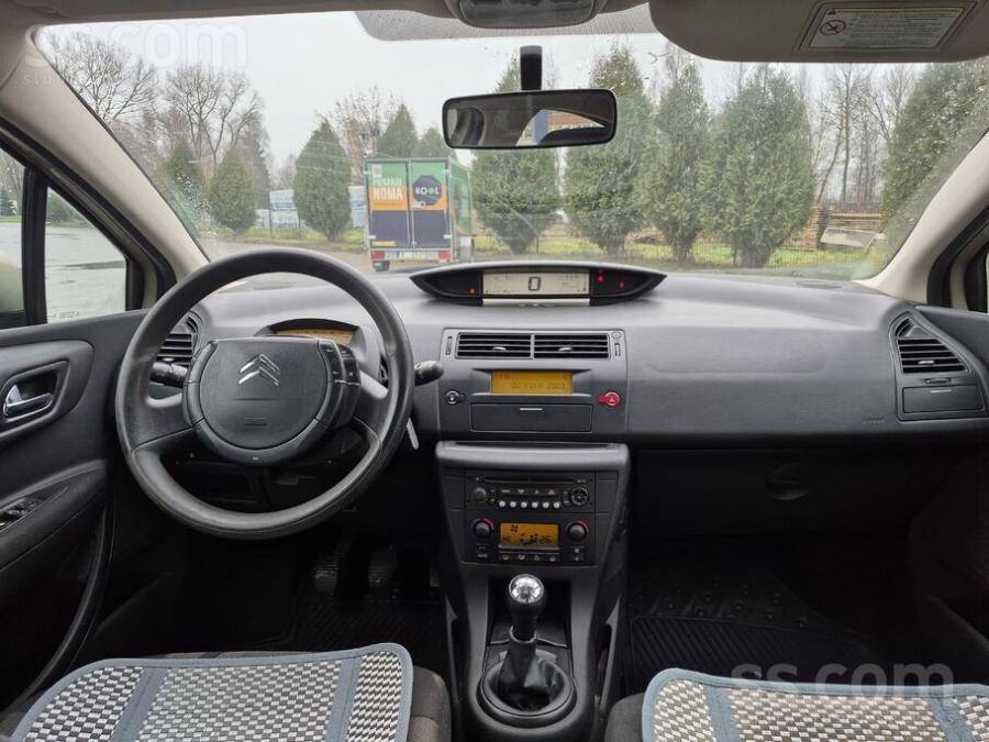 Brūns Citroen C4 2006 Rīga, ar dzinēja tilpumu 1.60 L un nobraukumu 160 tūkst. km par 1100 €, foto 5 vietnē AUTOMOTO.COM.LV