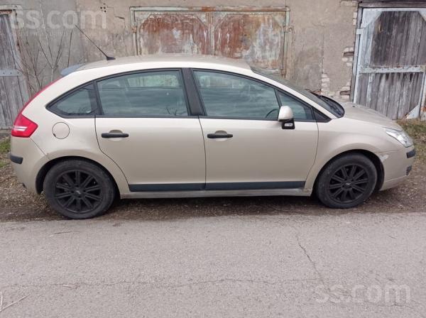 Brūns Citroen C4 2006 Rīga, ar dzinēja tilpumu 1.60 L un nobraukumu 212 tūkst. km par 1000 €, foto 2 vietnē AUTOMOTO.COM.LV