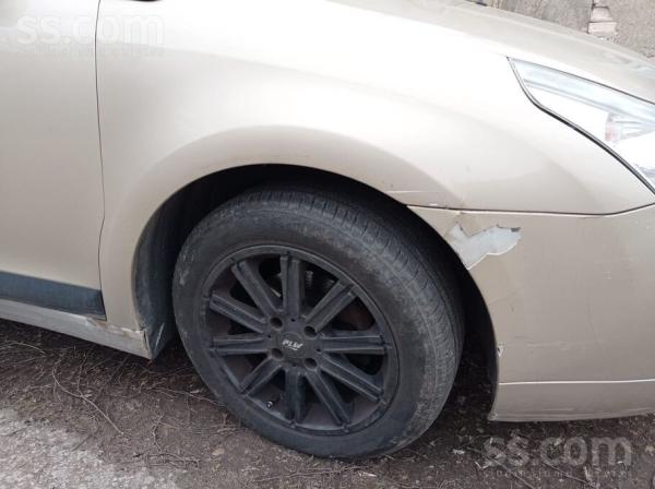 Brūns Citroen C4 2006 Rīga, ar dzinēja tilpumu 1.60 L un nobraukumu 212 tūkst. km par 1000 €, foto 10 vietnē AUTOMOTO.COM.LV