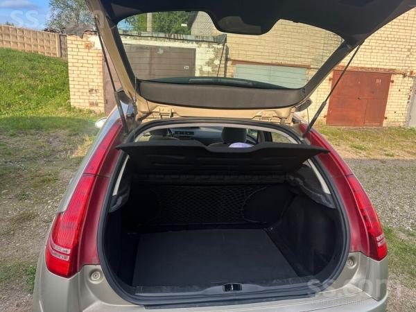 Brūns Citroen C4 2007 Daugavpils, ar dzinēja tilpumu 1.60 L un nobraukumu 95 tūkst. km par 2650 €, foto 4 vietnē AUTOMOTO.COM.LV