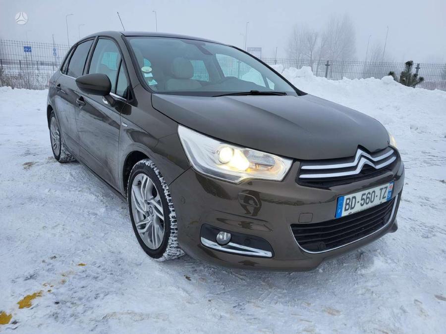 Brown Citroen C4 2010 in Taurage, with an engine capacity of 1.56 L and mileage of 193 thousand km for 4200 €, photo 2 on AUTOMOTO.COM.LV