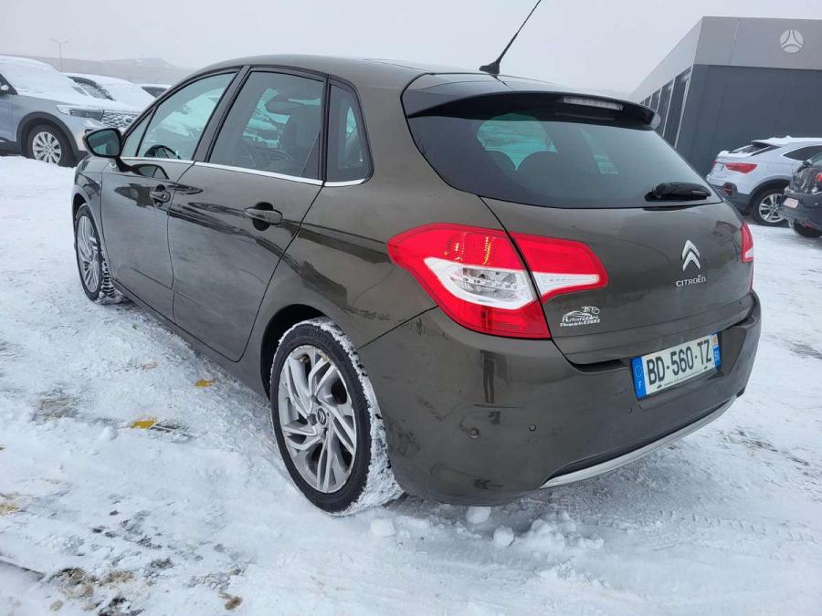 Brown Citroen C4 2010 in Taurage, with an engine capacity of 1.56 L and mileage of 193 thousand km for 4200 €, photo 4 on AUTOMOTO.COM.LV