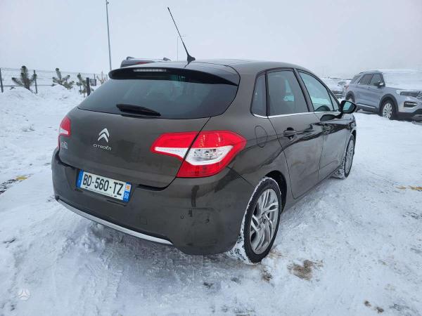Brown Citroen C4 2010 in Taurage, with an engine capacity of 1.56 L and mileage of 193 thousand km for 4200 €, photo 5 on AUTOMOTO.COM.LV