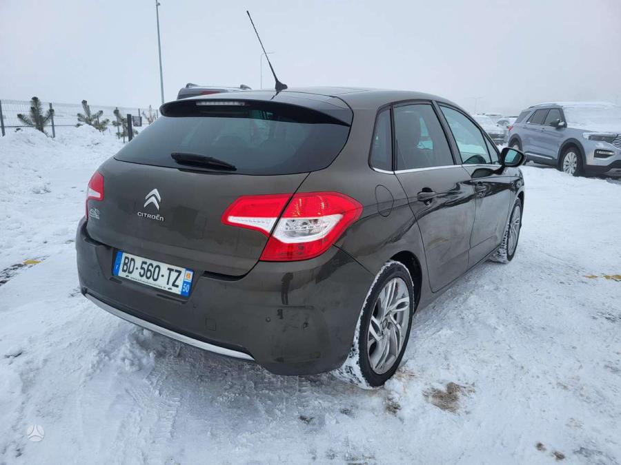 Brown Citroen C4 2010 in Taurage, with an engine capacity of 1.56 L and mileage of 193 thousand km for 4200 €, photo 5 on AUTOMOTO.COM.LV