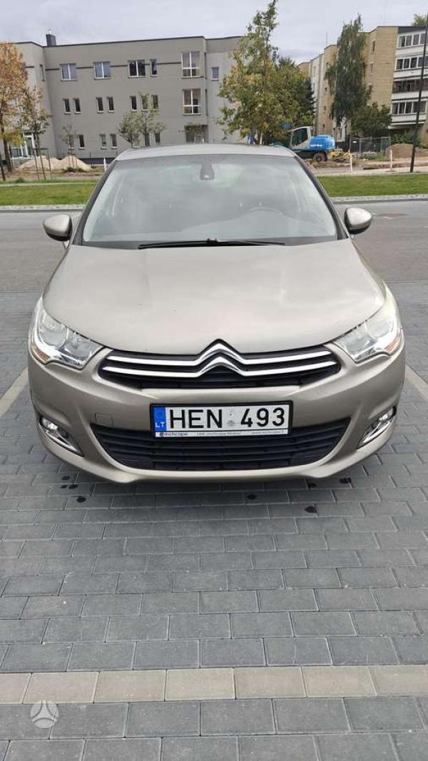 Brown Citroen C4 2010 in Kaunas, with an engine capacity of 1.60 L and mileage of 65 thousand km for 2499 €, photo 4 on AUTOMOTO.COM.LV