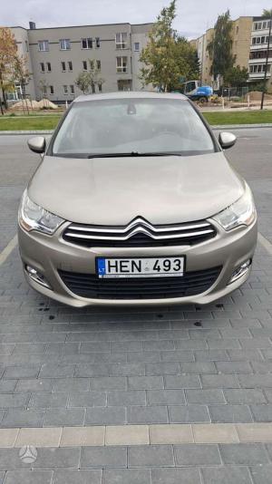 Brown Citroen C4 2010 in Kaunas, with an engine capacity of 1.60 L and mileage of 65 thousand km for 2499 €, photo 4 on AUTOMOTO.COM.LV