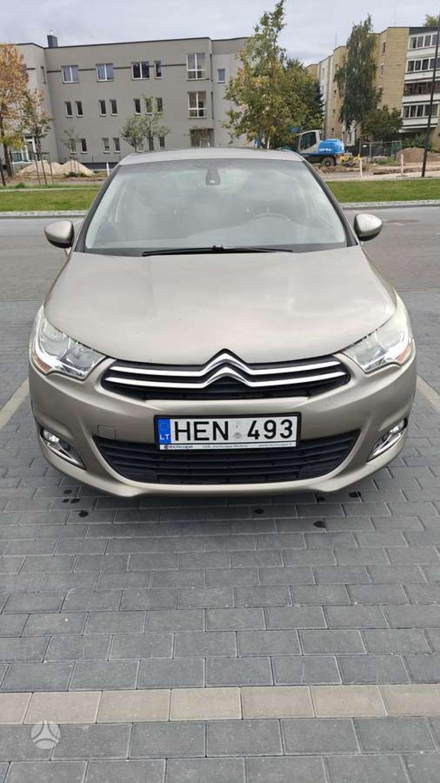 Brown Citroen C4 2010 in Kaunas, with an engine capacity of 1.60 L and mileage of 65 thousand km for 2499 €, photo 4 on AUTOMOTO.COM.LV