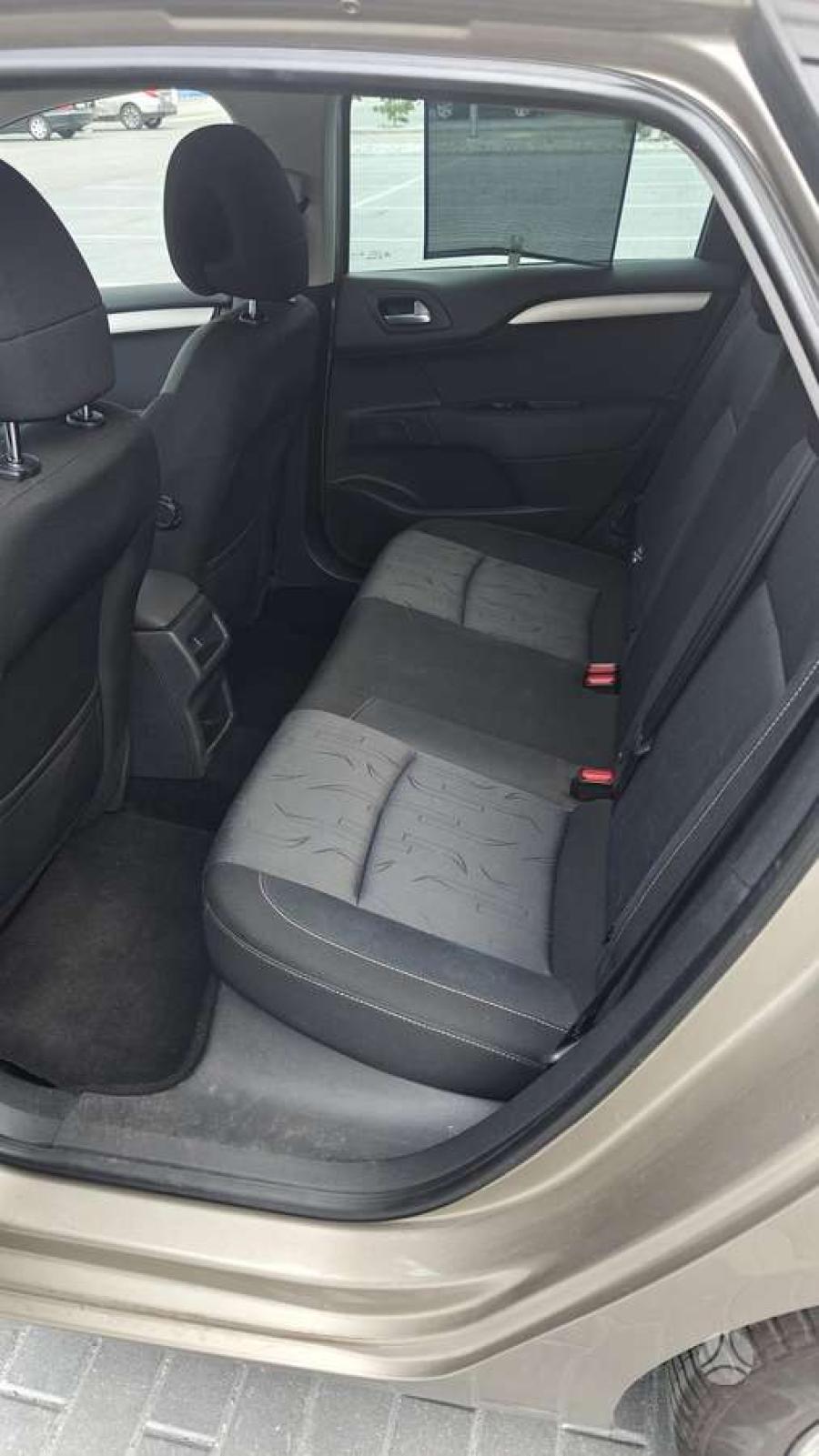 Brown Citroen C4 2010 in Kaunas, with an engine capacity of 1.60 L and mileage of 65 thousand km for 2499 €, photo 7 on AUTOMOTO.COM.LV