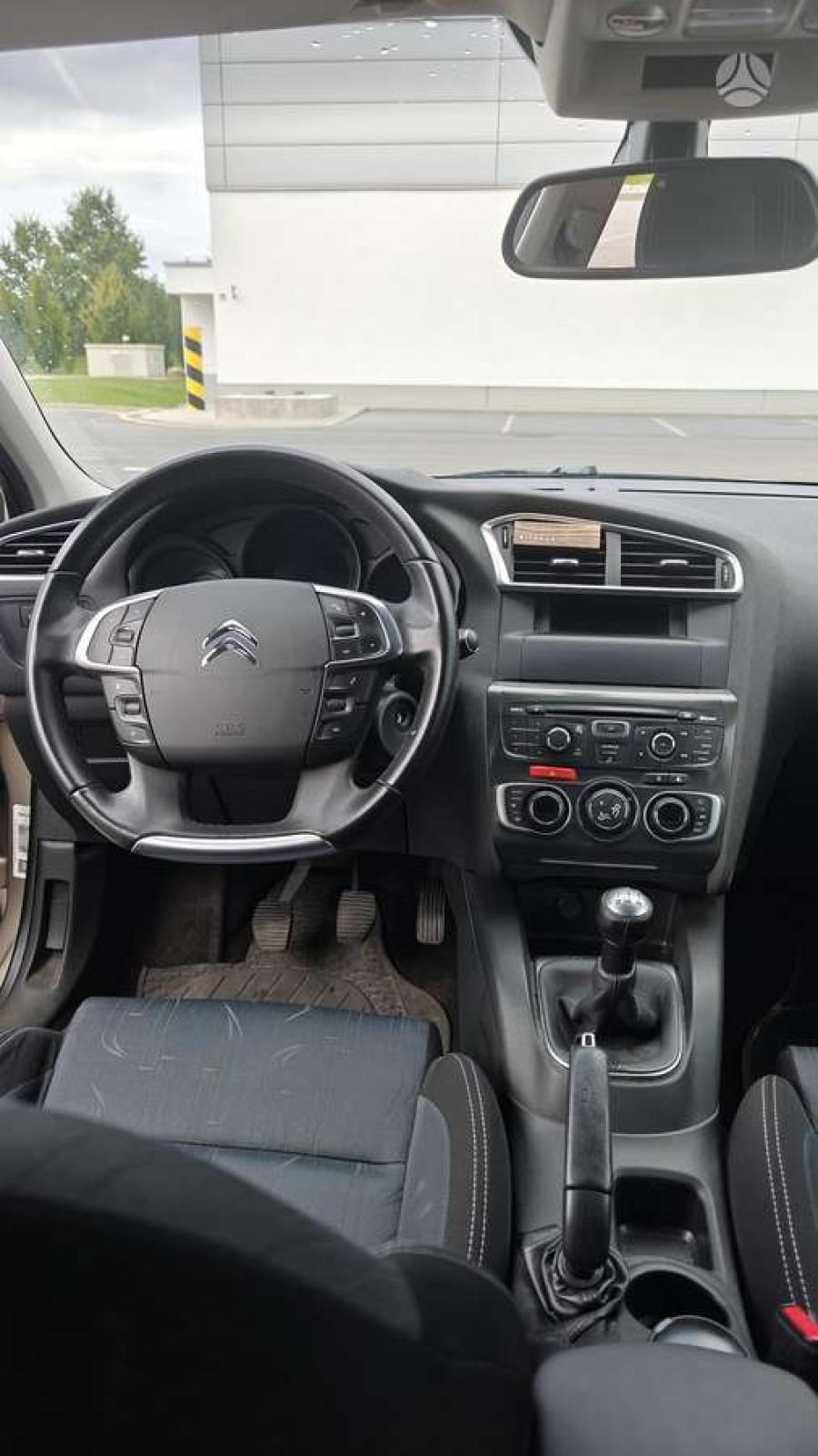 Brown Citroen C4 2010 in Kaunas, with an engine capacity of 1.60 L and mileage of 65 thousand km for 2499 €, photo 9 on AUTOMOTO.COM.LV