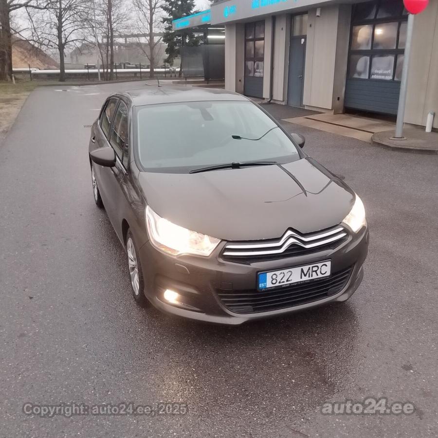 Brown Citroen C4 2012 in Tallinn, with an engine capacity of 1.60 L and mileage of 212 thousand km for 2399 €, photo 3 on AUTOMOTO.COM.LV