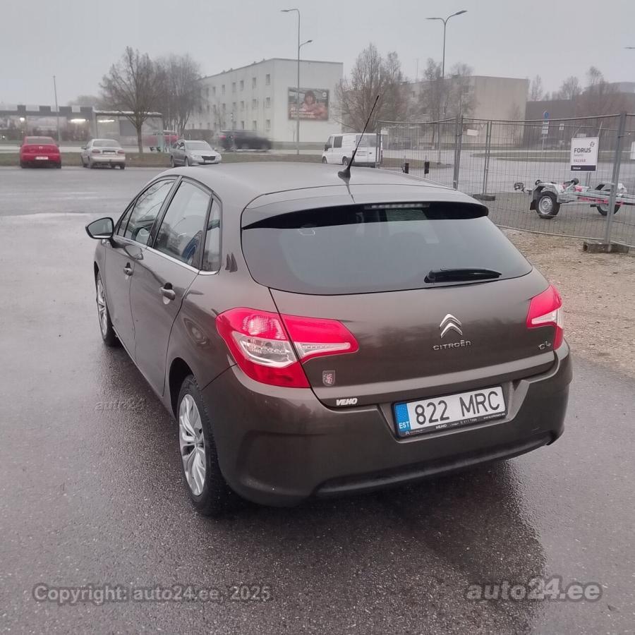 Brown Citroen C4 2012 in Tallinn, with an engine capacity of 1.60 L and mileage of 212 thousand km for 2399 €, photo 5 on AUTOMOTO.COM.LV