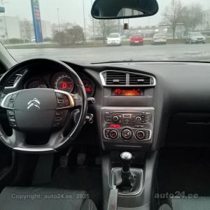 Brown Citroen C4 2012 in Tallinn, with an engine capacity of 1.60 L and mileage of 212 thousand km for 2399 €, photo 8 on AUTOMOTO.COM.LV