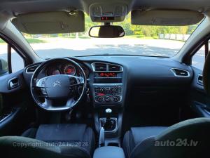 Brown Citroen C4 2012 in Tartu, with an engine capacity of 1.60 L and mileage of 196 thousand km for 4790 €, photo 14 on AUTOMOTO.COM.LV