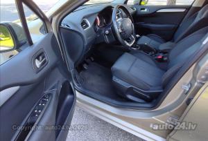Brown Citroen C4 2012 in Tartu, with an engine capacity of 1.60 L and mileage of 196 thousand km for 4790 €, photo 15 on AUTOMOTO.COM.LV