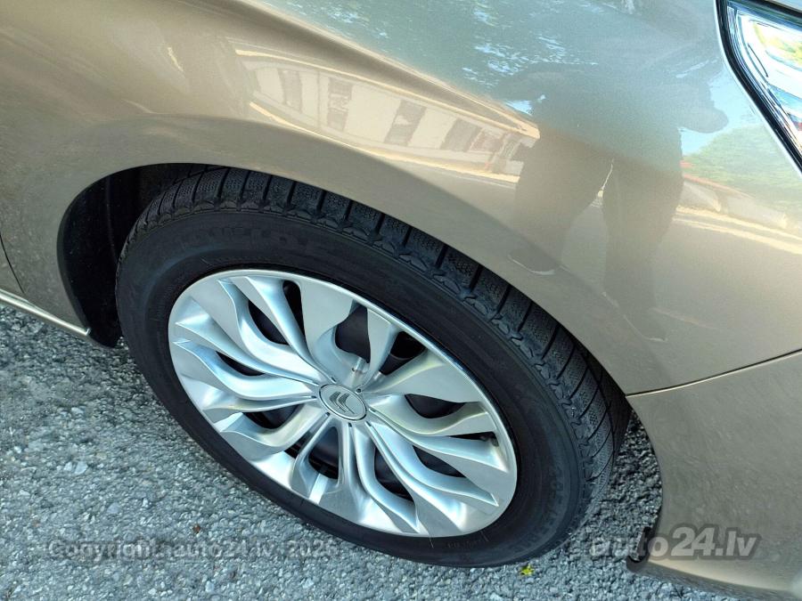 Brown Citroen C4 2012 in Tartu, with an engine capacity of 1.60 L and mileage of 196 thousand km for 4790 €, photo 19 on AUTOMOTO.COM.LV