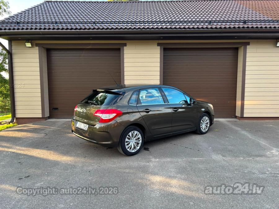 Brown Citroen C4 2012 in Parnu, with an engine capacity of 1.60 L and mileage of 218 thousand km for 2990 €, photo 6 on AUTOMOTO.COM.LV