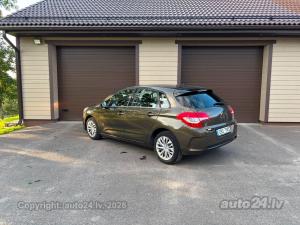 Brown Citroen C4 2012 in Parnu, with an engine capacity of 1.60 L and mileage of 218 thousand km for 2990 €, photo 7 on AUTOMOTO.COM.LV