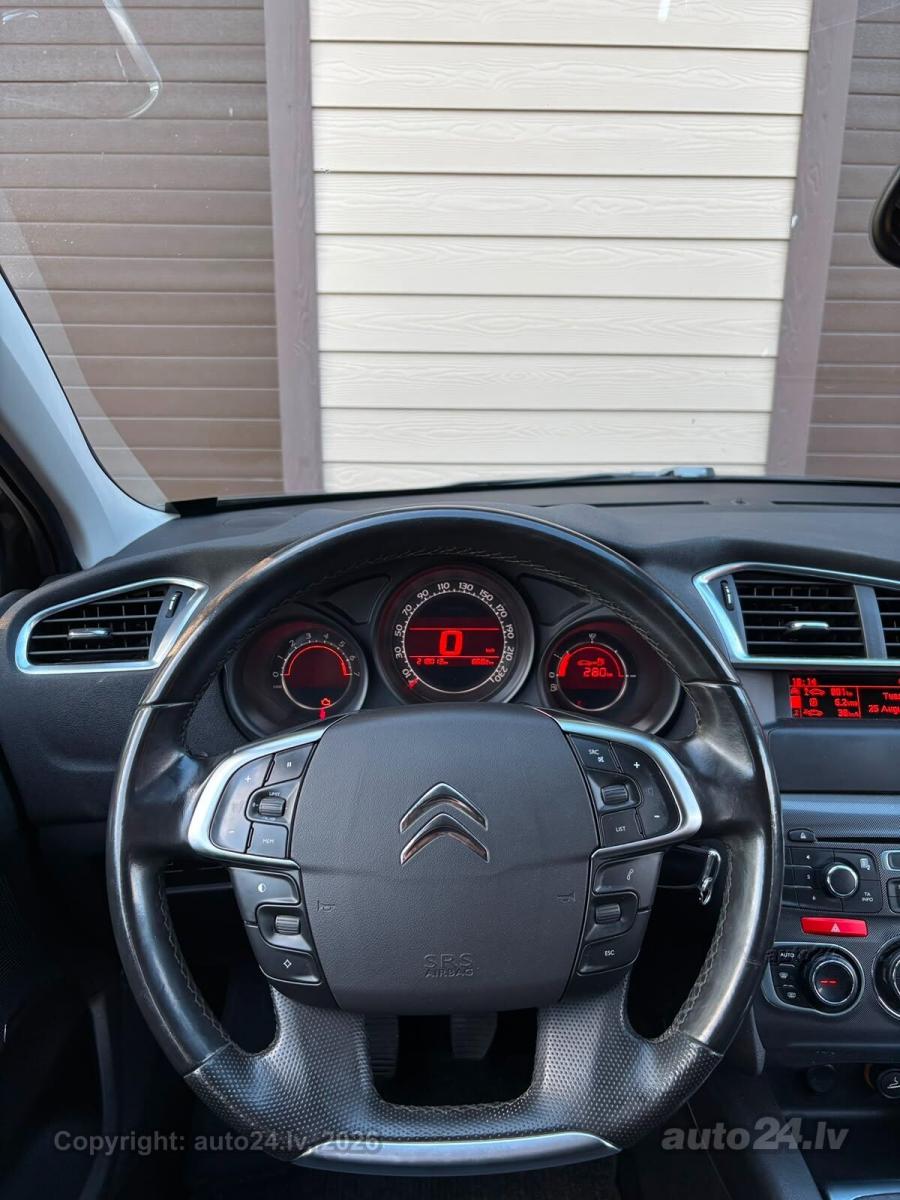 Brown Citroen C4 2012 in Parnu, with an engine capacity of 1.60 L and mileage of 218 thousand km for 2990 €, photo 13 on AUTOMOTO.COM.LV