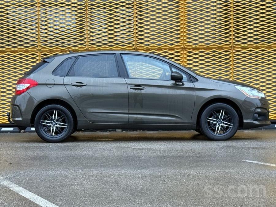 Brūns Citroen C4 2013 Ogre, ar dzinēja tilpumu 1.60 L un nobraukumu 152 tūkst. km par 4995 €, foto 8 vietnē AUTOMOTO.COM.LV