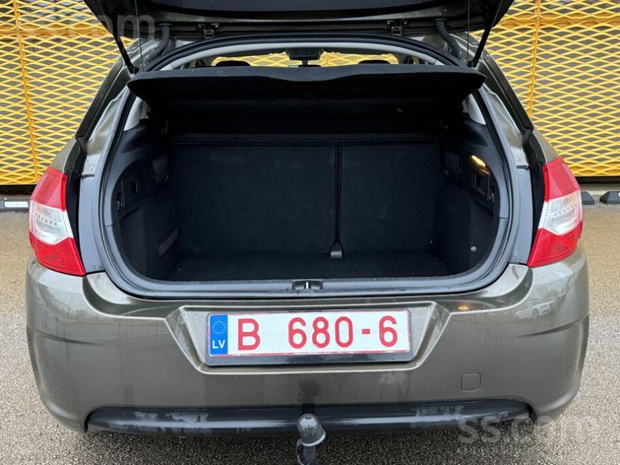 Brūns Citroen C4 2013 Ogre, ar dzinēja tilpumu 1.60 L un nobraukumu 152 tūkst. km par 4995 €, foto 13 vietnē AUTOMOTO.COM.LV