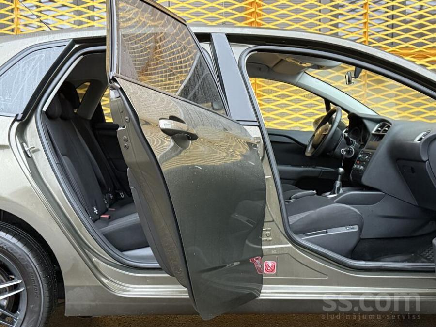 Brūns Citroen C4 2013 Ogre, ar dzinēja tilpumu 1.60 L un nobraukumu 152 tūkst. km par 4995 €, foto 14 vietnē AUTOMOTO.COM.LV