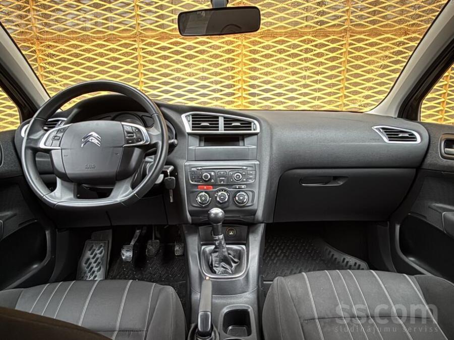Brūns Citroen C4 2013 Ogre, ar dzinēja tilpumu 1.60 L un nobraukumu 152 tūkst. km par 4995 €, foto 18 vietnē AUTOMOTO.COM.LV