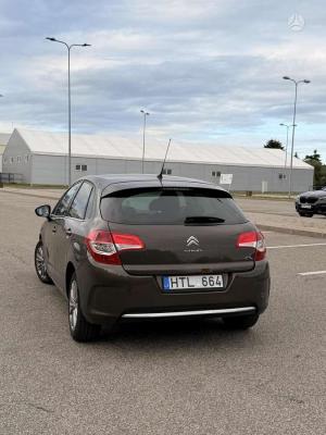 Brūns Citroen C4 2013 Viļņa, ar dzinēja tilpumu 1.56 L un nobraukumu 194 tūkst. km par 2400 €, foto 6 vietnē AUTOMOTO.COM.LV