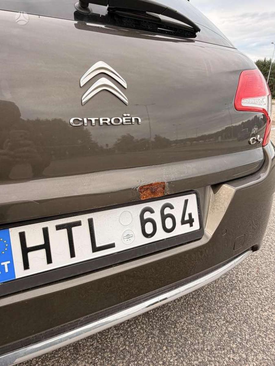 Brūns Citroen C4 2013 Viļņa, ar dzinēja tilpumu 1.56 L un nobraukumu 194 tūkst. km par 2400 €, foto 8 vietnē AUTOMOTO.COM.LV