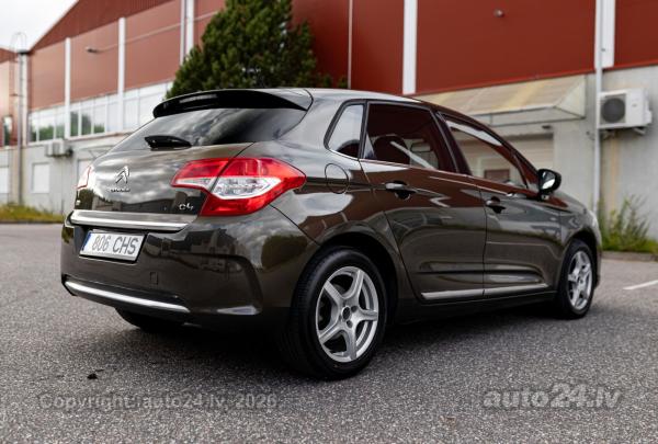 Brown Citroen C4 2013 in Tallinn, with an engine capacity of 1.60 L and mileage of 226 thousand km for 3999 €, photo 4 on AUTOMOTO.COM.LV