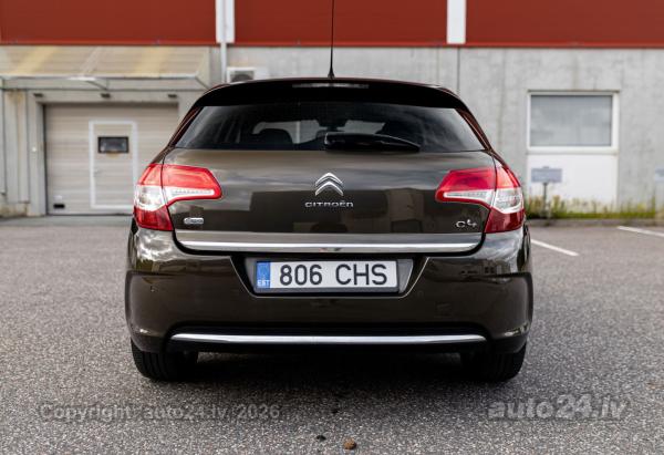 Brown Citroen C4 2013 in Tallinn, with an engine capacity of 1.60 L and mileage of 226 thousand km for 3999 €, photo 6 on AUTOMOTO.COM.LV