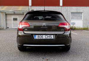 Brūns Citroen C4 2013 Tallina, ar dzinēja tilpumu 1.60 L un nobraukumu 226 tūkst. km par 3999 €, foto 5 vietnē AUTOMOTO.COM.LV