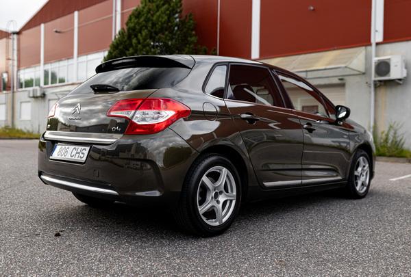 Brūns Citroen C4 2013 Tallina, ar dzinēja tilpumu 1.60 L un nobraukumu 226 tūkst. km par 3999 €, foto 5 vietnē AUTOMOTO.COM.LV