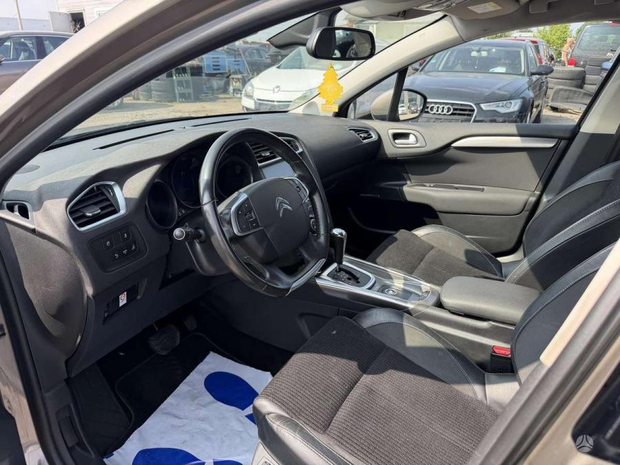 Brūns Citroen C4 2015 Kauņa, ar dzinēja tilpumu 1.56 L un nobraukumu 190 tūkst. km par 6800 €, foto 10 vietnē AUTOMOTO.COM.LV