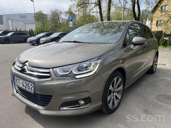 Brown Citroen C4 2017 in Riga, with an engine capacity of 1.20 L and mileage of 56 thousand km for 4500 €, photo 1 on AUTOMOTO.COM.LV