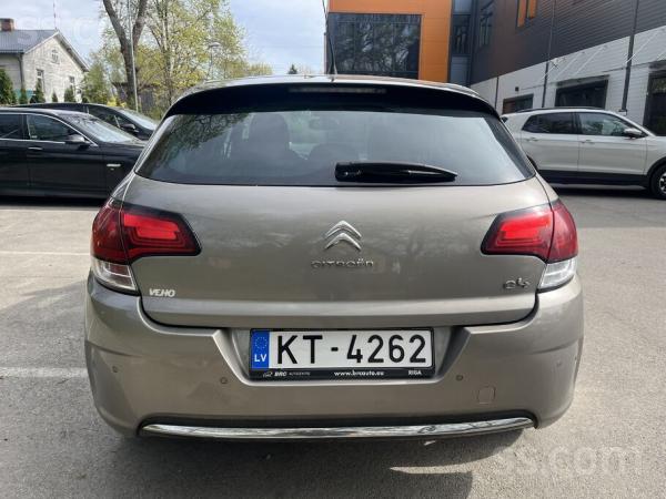 Brown Citroen C4 2017 in Riga, with an engine capacity of 1.20 L and mileage of 56 thousand km for 4500 €, photo 4 on AUTOMOTO.COM.LV
