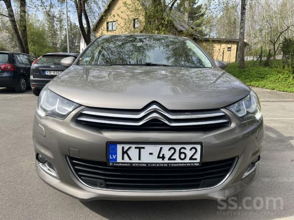 Brown Citroen C4 2017 in Riga, with an engine capacity of 1.20 L and mileage of 56 thousand km for 4500 €, photo 8 on AUTOMOTO.COM.LV