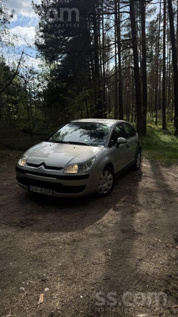 Brown Citroen C4 2007 in Daugavpils, with an engine capacity of 1.60 L and mileage of 366 thousand km for 950 €, photo 1 on AUTOMOTO.COM.LV
