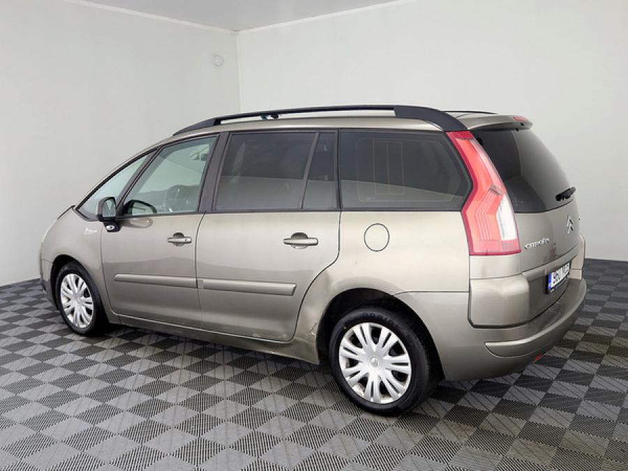Brown Citroen C4 2007 in Tallinn, with an engine capacity of 2.00 L and mileage of 287 thousand km for 699 €, photo 5 on AUTOMOTO.COM.LV