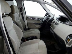 Brown Citroen C4 2007 in Tallinn, with an engine capacity of 2.00 L and mileage of 287 thousand km for 699 €, photo 7 on AUTOMOTO.COM.LV