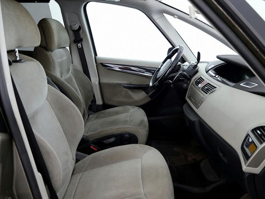 Brown Citroen C4 2007 in Tallinn, with an engine capacity of 2.00 L and mileage of 287 thousand km for 699 €, photo 15 on AUTOMOTO.COM.LV