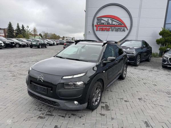 Citroen C4 Cactus 2015 in Telschi on AUTOMOTO.COM.LV Black Citroen C4 Cactus 2015 in Telschi, with an engine capacity of 1.20 L and mileage of 151 thousand km for 2699 €, photo 1 on AUTOMOTO.COM.LV
