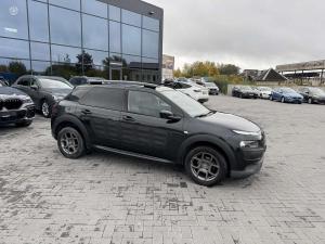Black Citroen C4 Cactus 2015 in Telschi, with an engine capacity of 1.20 L and mileage of 151 thousand km for 2699 €, photo 9 on AUTOMOTO.COM.LV