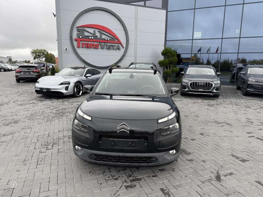 Black Citroen C4 Cactus 2015 in Telschi, with an engine capacity of 1.20 L and mileage of 151 thousand km for 2699 €, photo 11 on AUTOMOTO.COM.LV
