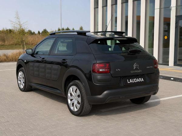 Black Citroen C4 Cactus 2016 in Vilnius, with an engine capacity of 1.56 L and mileage of 231 thousand km for 5500 €, photo 6 on AUTOMOTO.COM.LV