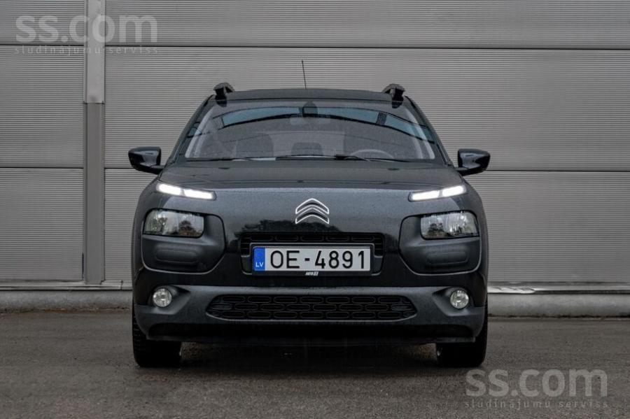 Melns Citroen C4 Cactus 2017 Rīga, ar dzinēja tilpumu 1.60 L un nobraukumu 0 tūkst. km par 8493 €, foto 2 vietnē AUTOMOTO.COM.LV