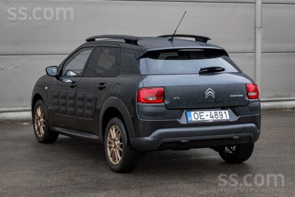 Melns Citroen C4 Cactus 2017 Rīga, ar dzinēja tilpumu 1.60 L un nobraukumu 0 tūkst. km par 8493 €, foto 7 vietnē AUTOMOTO.COM.LV